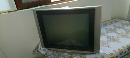 Lg tv sotiladi tel qiling kelishamiz 300ming