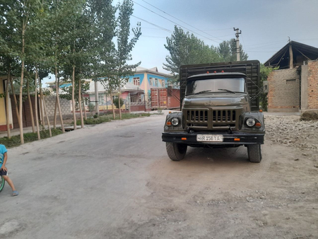 Zil 131 sotiladi
