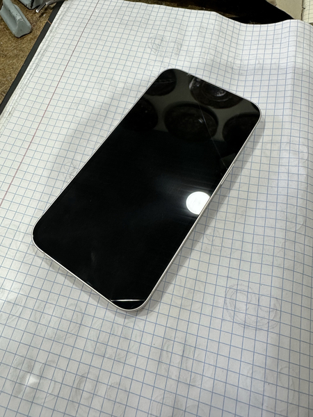 Iphone 14 white