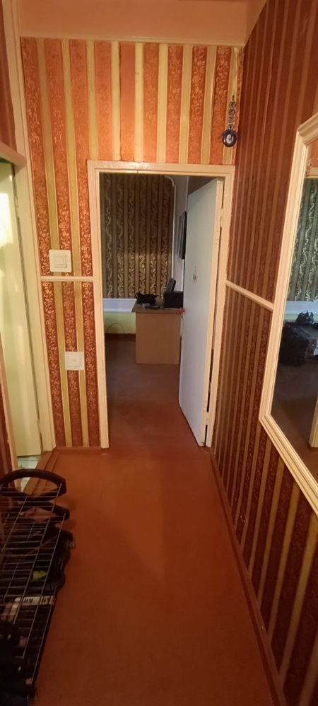 Продаю 2/4/4 на юнусабад 15 кв