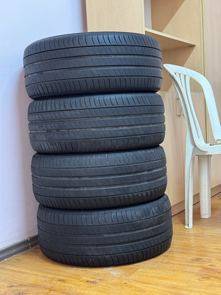 Michelin primacy 3 R17 235/45
