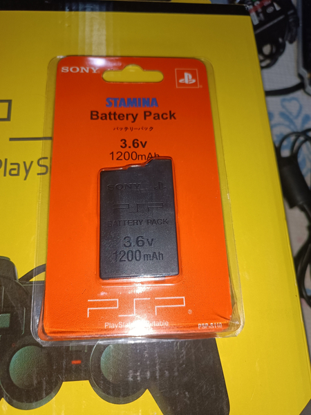 PSP 3000 model  32 GB в памяти 110 игр +ps1 игры