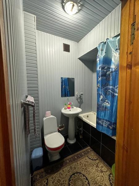 1xonali uy sotiladi