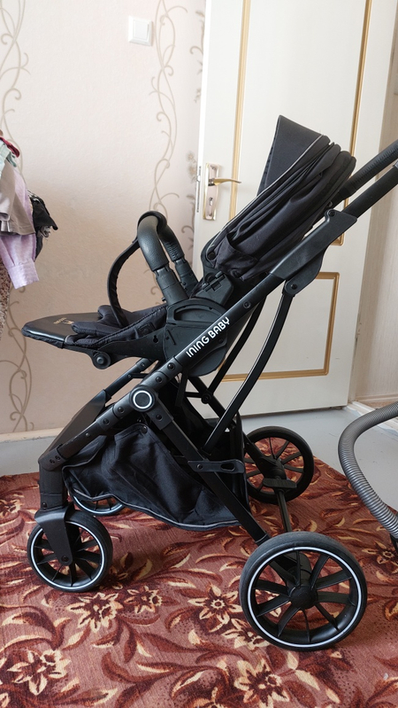 Прогулочная коляска ining baby