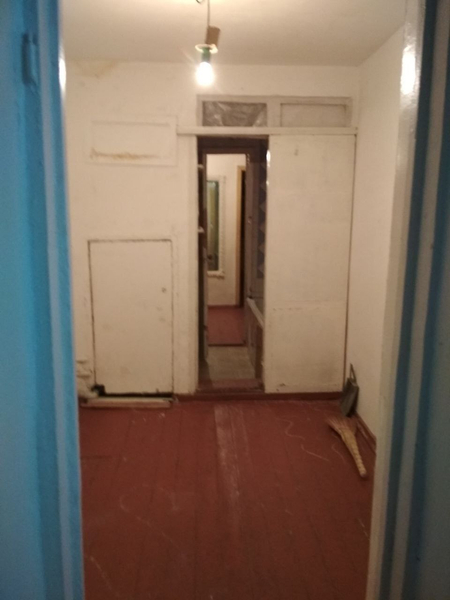 Г9А Фархадский базар 3/3/5 Кирпич, балкон 2*6