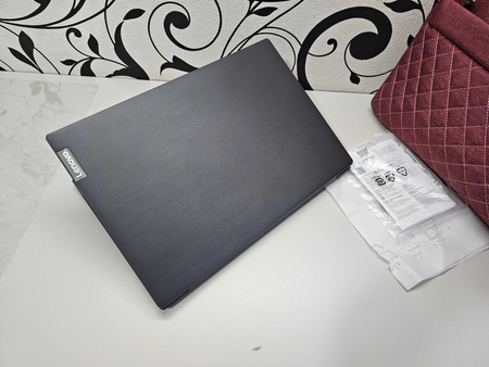 ПРОДАМ Lenovo V15 Офисный Ноутбук DualCeleron N4020/4GB/256SSD/15.6