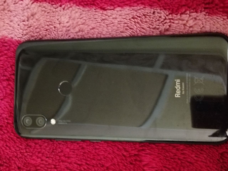 redmi 7 sotiladi srochni ayibi yoq
