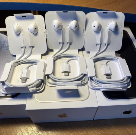iPhone наушники EarPods с коробки новые Ортгинал 100%
