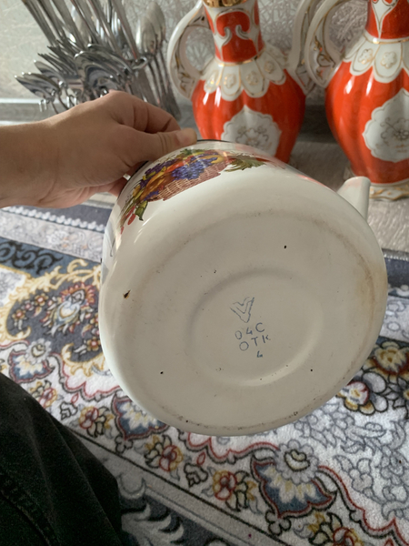 Продам чайник целый