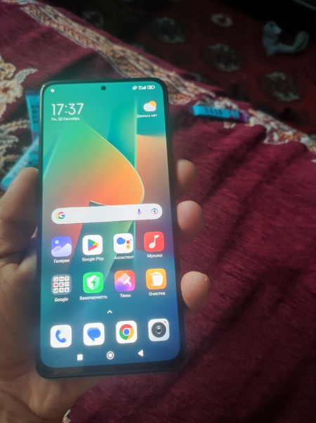 Redmi note 12 pro 8/256 lik sotiladi