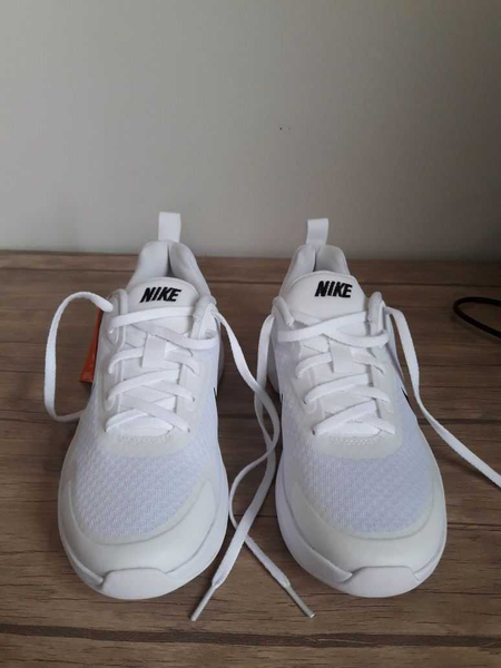 Кроссовки NIKE, оригинал, размер 37,5