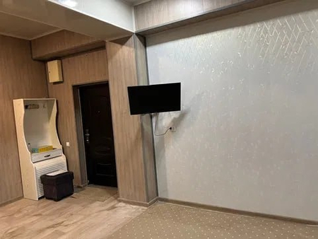 40м² цокольный этаж Якасарай ул.Бобура 2я линия от дороги