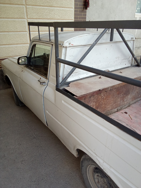 Moskivich.    412