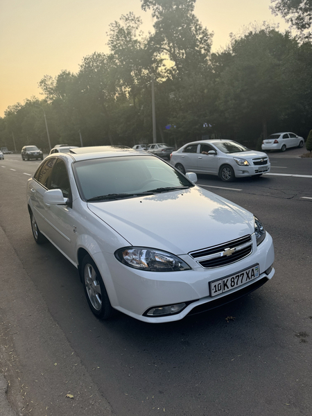 Jentra 2023 yil avtomat 14700
