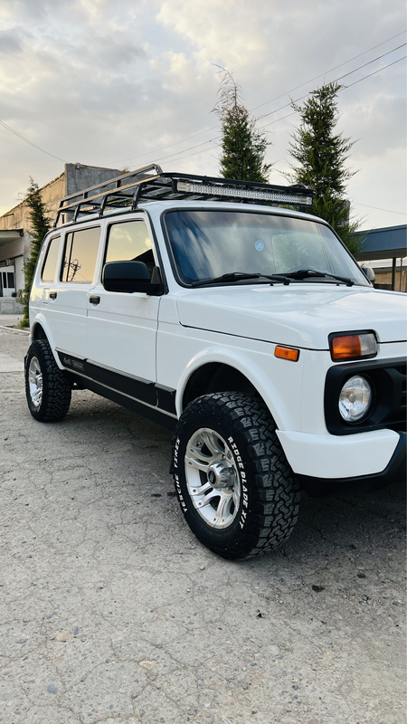 Niva urban 4x4 2020 йил сотилади