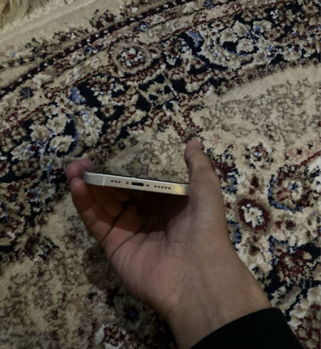 Iphone 12 sotiladi