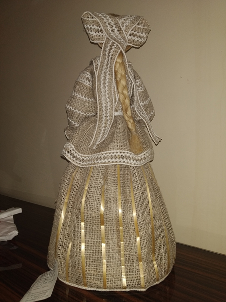 Кукла сувенирная,новая