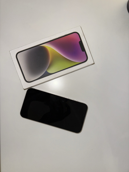 Белый iPhone 14 Plus 128gb 89% батареи