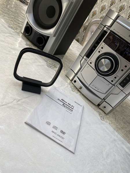 SONY superr zvuk arginal