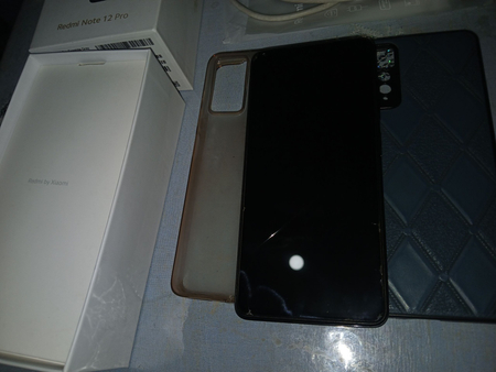 Redmi Note 12 pro 8+8/256

8+8/256 xotiraga ega

Qirilgan, chizilgan j