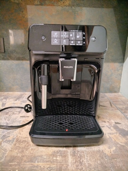 Кофемашина Philips Series 1200
