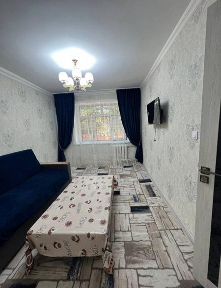 Продается квартира на 8 квартале Чиланзарского района. 1/1/4
