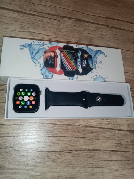 Samsung B311v. Remax Power bank. Smart watch