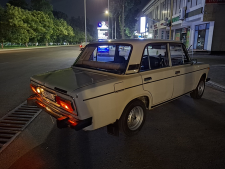 Vaz 2106 srochna sotiladi