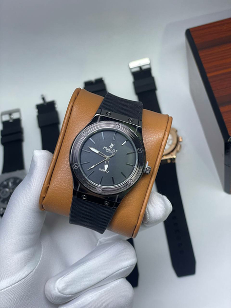 Qo'l soat Hublot optom
