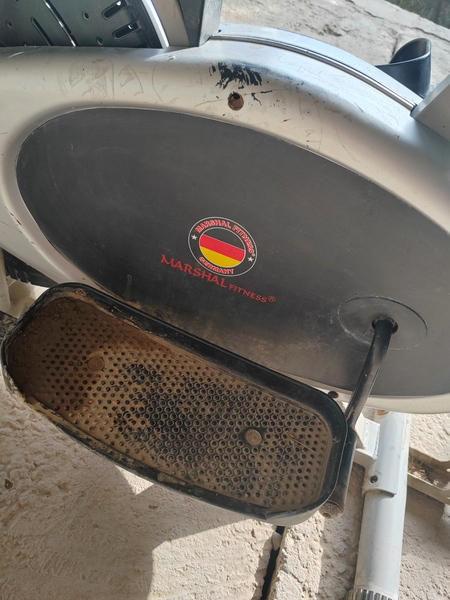 Velotrenajor holati yaxshi srochna sotiladi