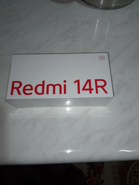 Новый Редми 14 R 128 память.