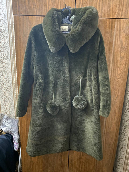 Меховое тёплое пальто, новое