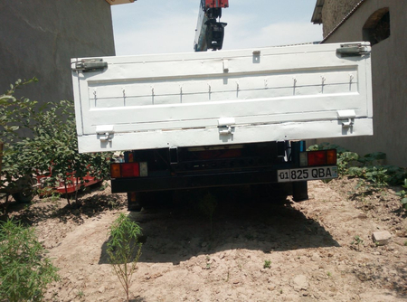 Monipulyator sotiladi
