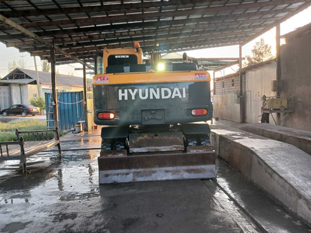 HYUNDAI 140W sotiladi