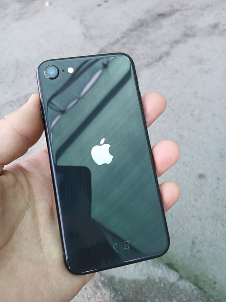iPhone SE 2020 radnoy
