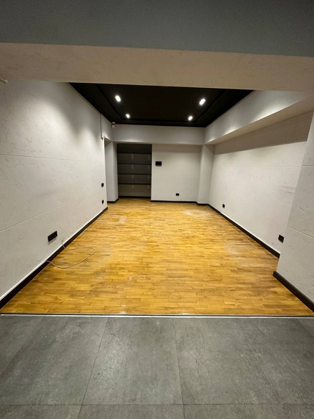 Готовый офис. Первая линия вдоль дороги. ЦУМ Ц-7 Площадь: 80 м²