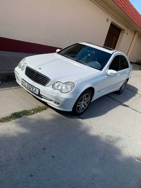 W203 Mercedes Benz