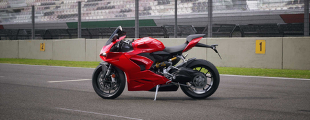 Мотоцикл Ducati Panigale V2