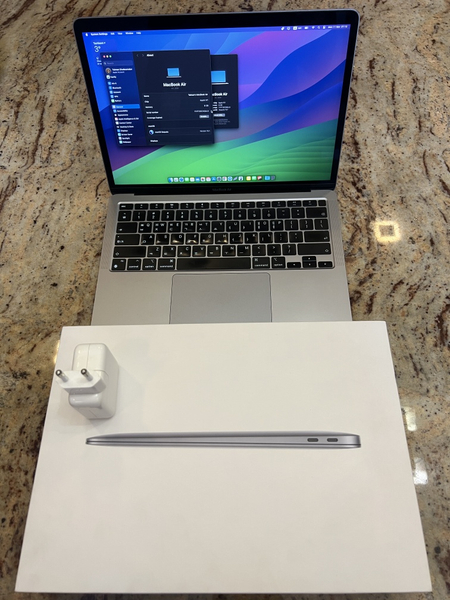 MacBook Pro M1 13 inch 8 / 512