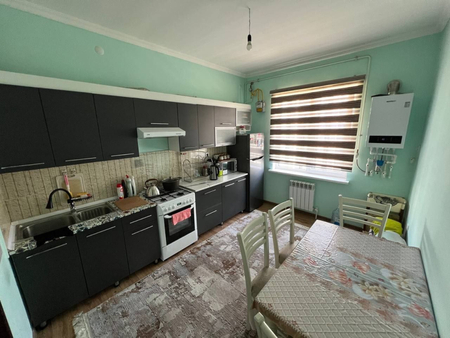 Motdir 1 da 16 etajlik domda 3 xona 50,000$