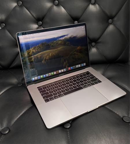 Apple MacBook Pro 2019 года 15- inch i9 16-512GB в хорошем состоянии