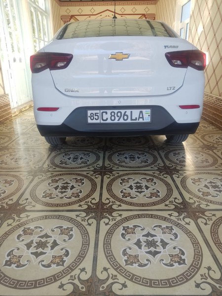 Onix LTZ Turbo sotiladi