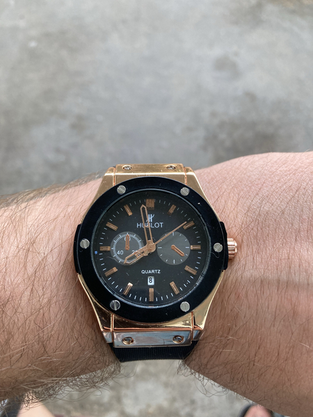 G-shock casio sotiladi