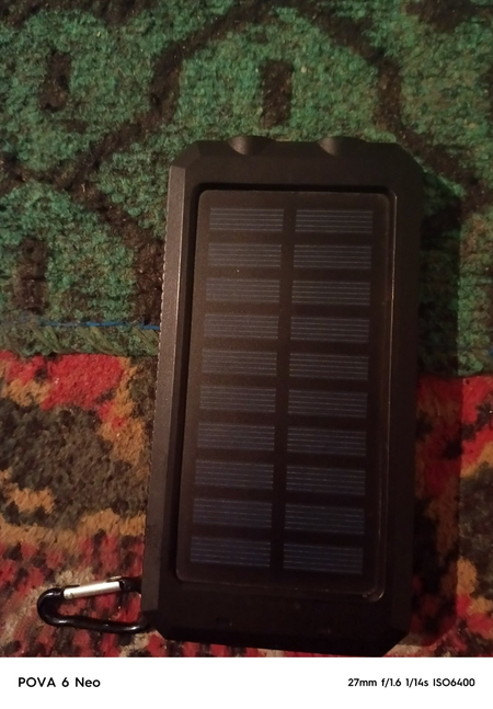 Quyosh panelli Powerbank