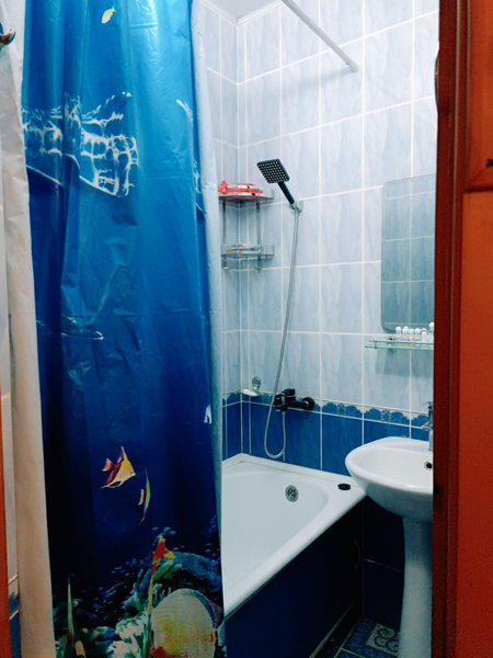 Сдается. 1в2-комнатная 400 у.е.
Ц-13, 1в2/2/4,