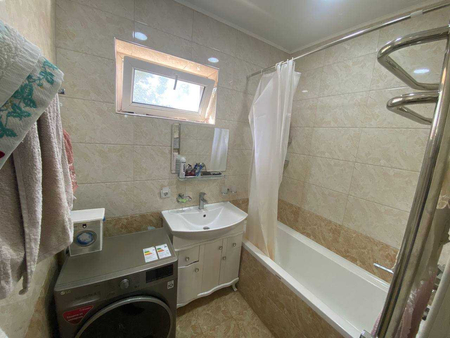 3 xonali Uy sotiladi manzil TTZ 2da