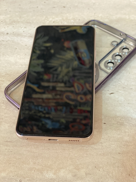 Samsung S22 идеал холата
