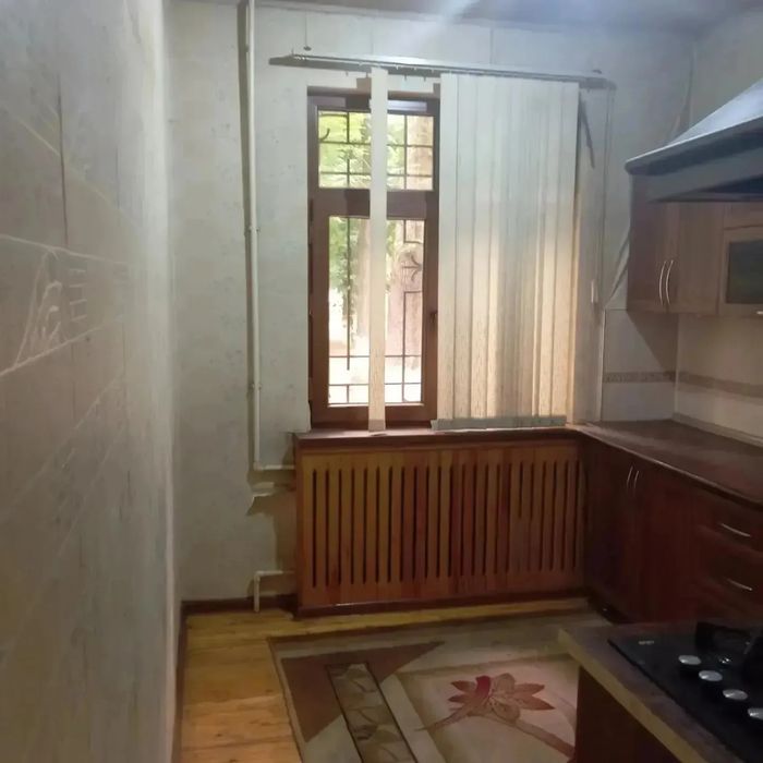 Срочно продам 2/1/4. Под офис