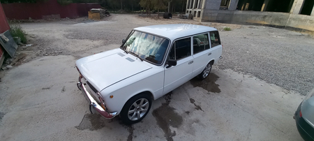 Tinnu Vaz 2102 sotiladi narxini kelishamiz