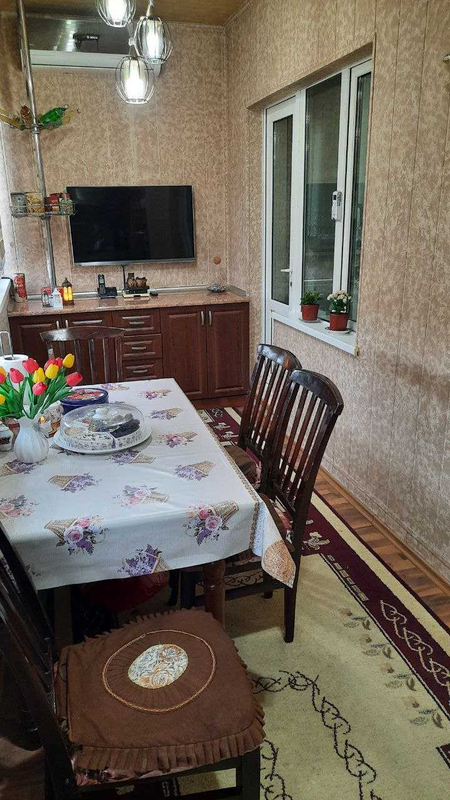 谷 129446 谷 Algoritm Guliston Kvartira sotiladi 3/5/5 75 м²